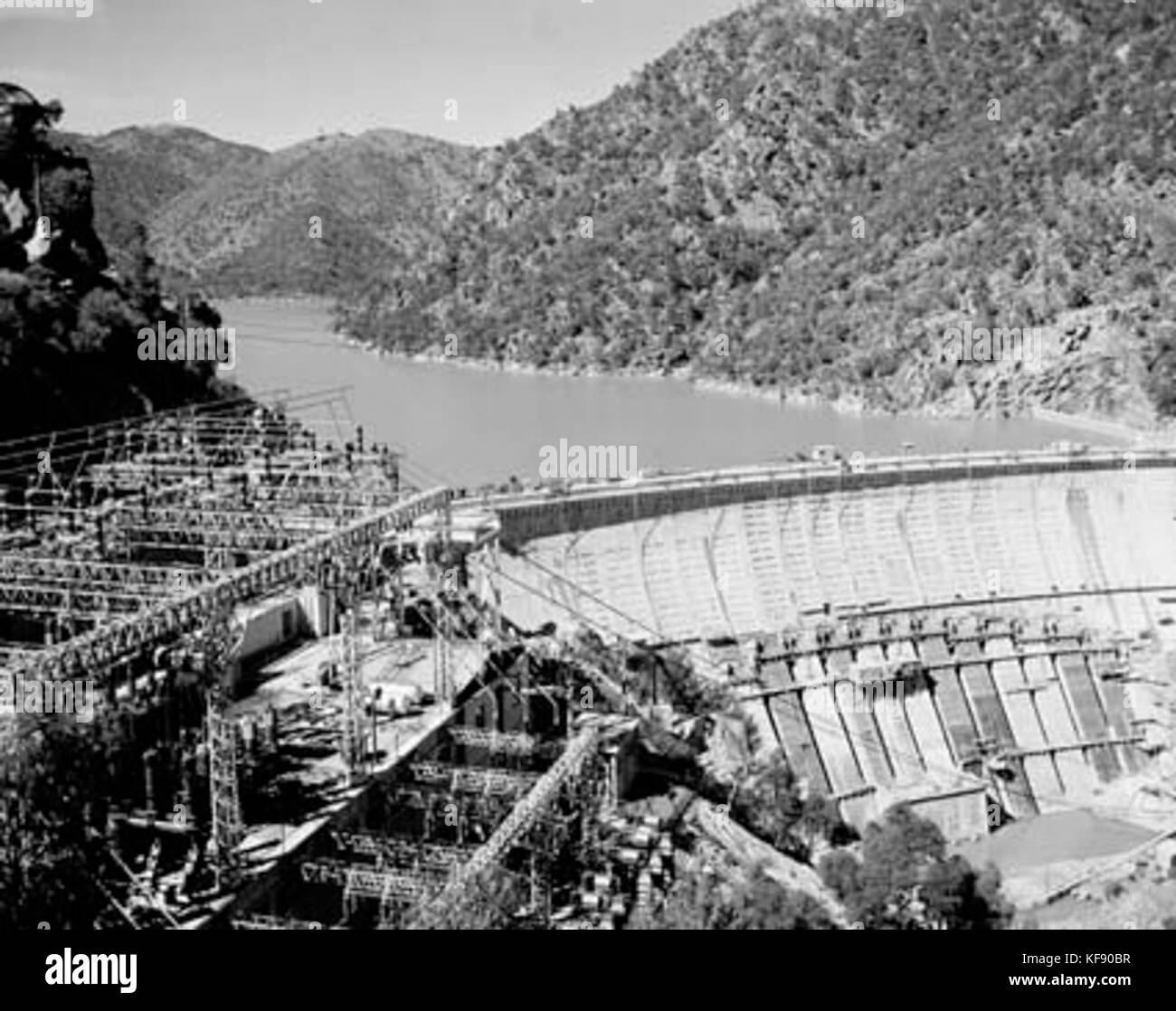 Burrinjuck dam hi-res stock photography and images - Alamy