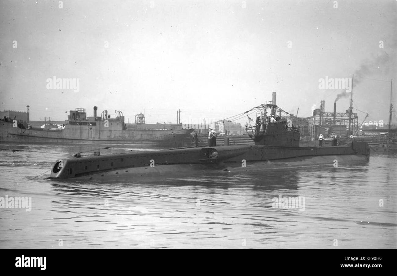 HMS Totem Sep 1945 SLV Stock Photo - Alamy