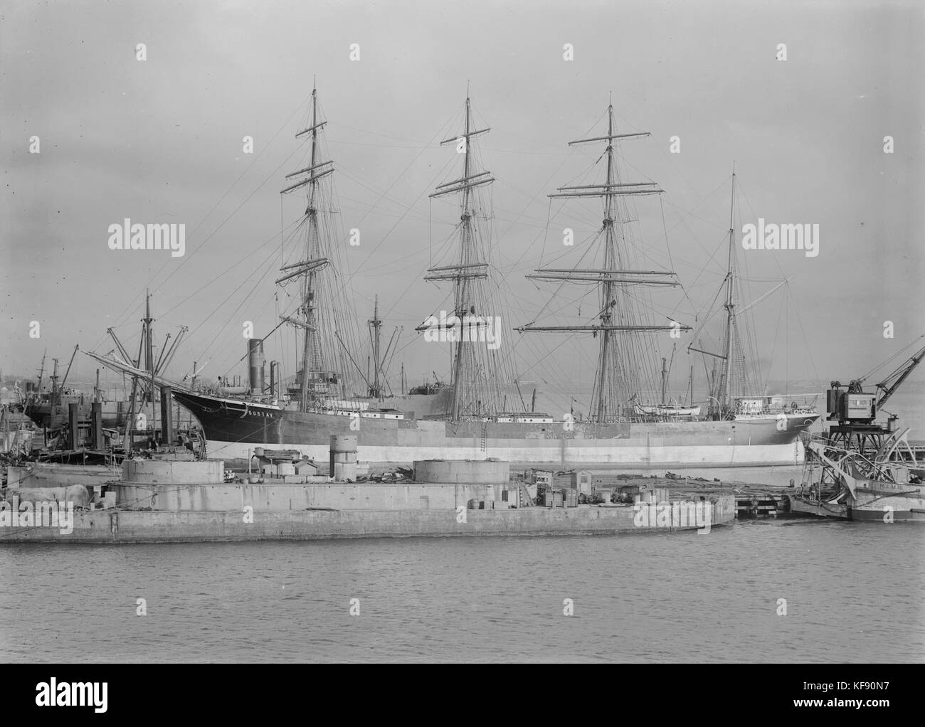 Gustav (ship, 1892) SLV H91.250 1081 Stock Photo - Alamy