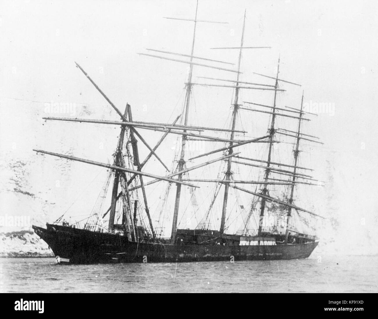 Preussen total wreck SLV H99.220 2132 Stock Photo - Alamy