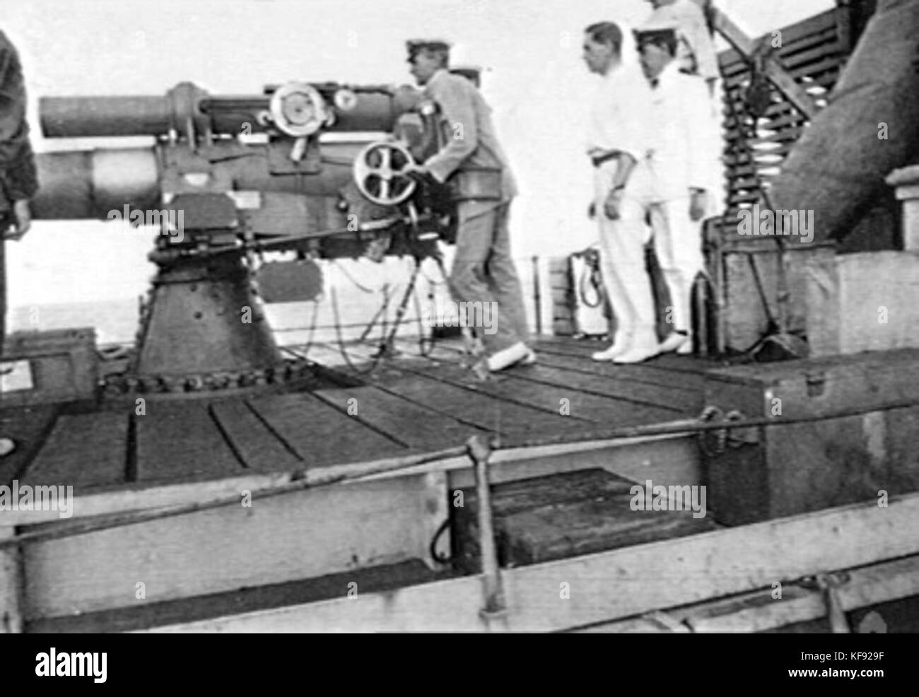 World war naval memorial Black and White Stock Photos & Images - Alamy