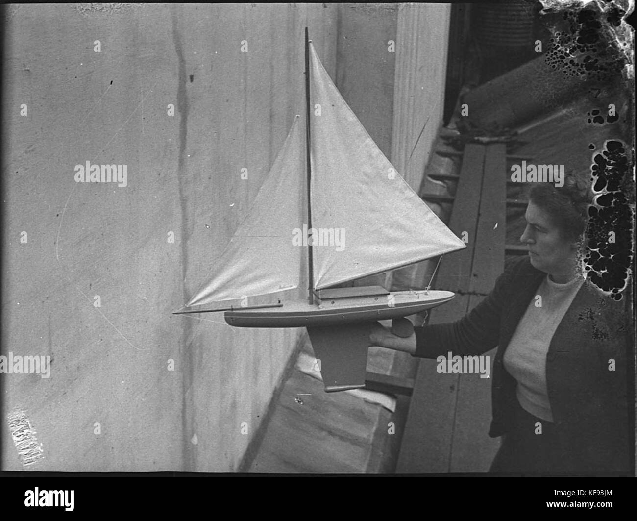 Racing boat model hi-res stock photography and images - Alamy