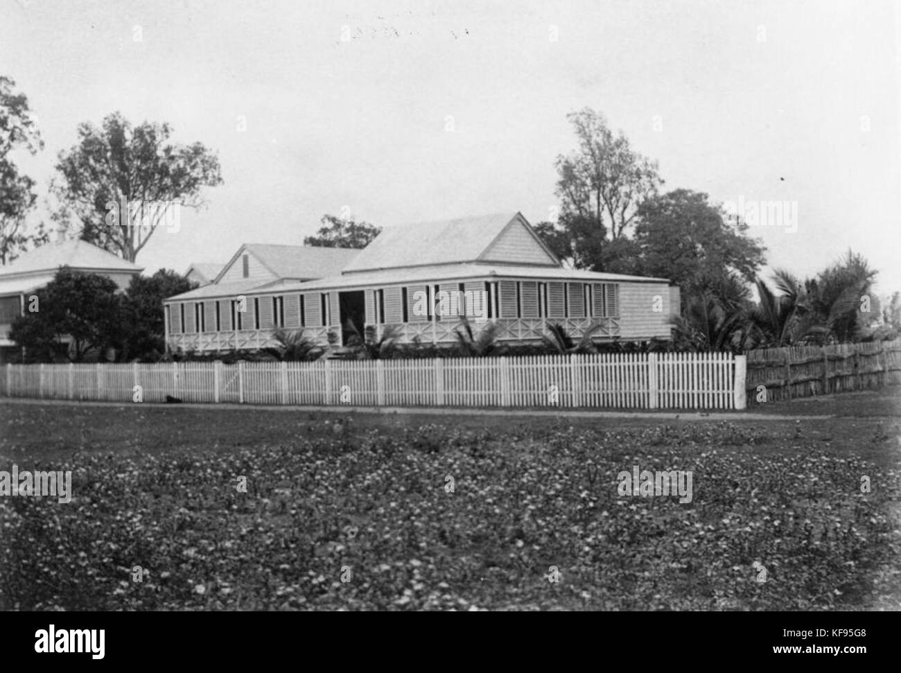 Cairns vintage Black and White Stock Photos & Images - Alamy