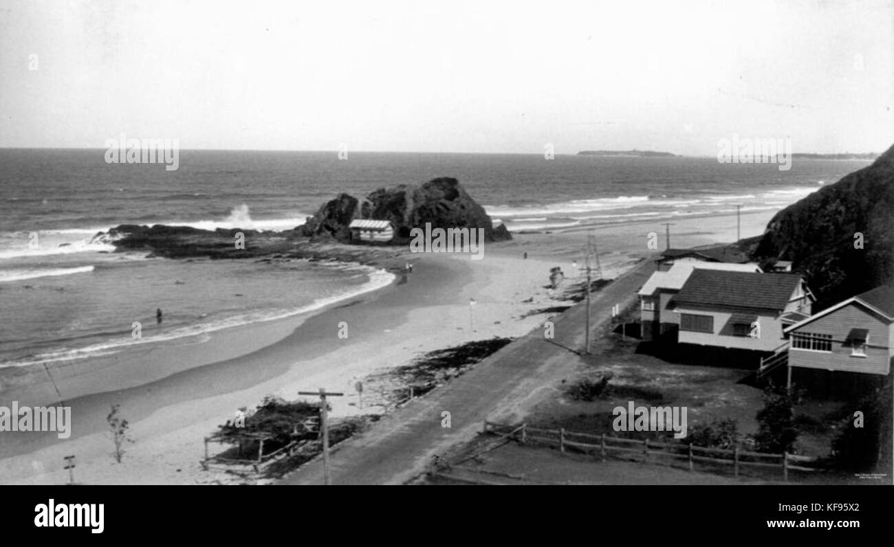 Elephant rock currumbin beach hi-res stock photography and images - Alamy