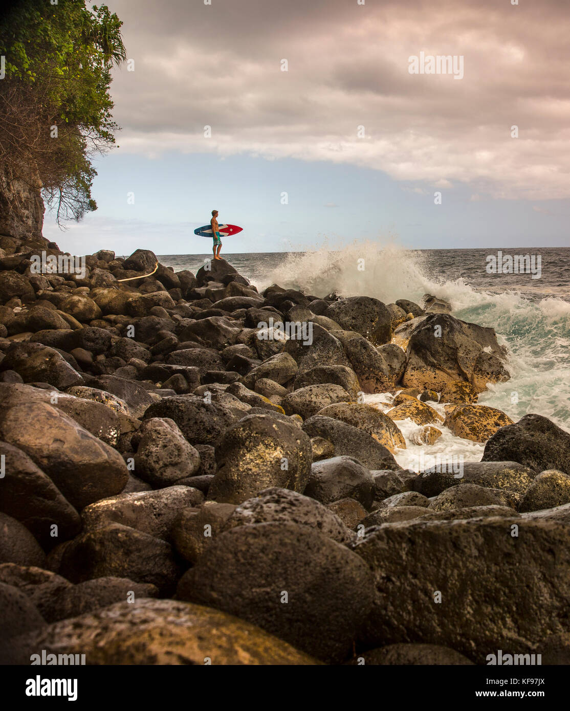 Surfers on river waves hi-res stock photography and images - Alamy