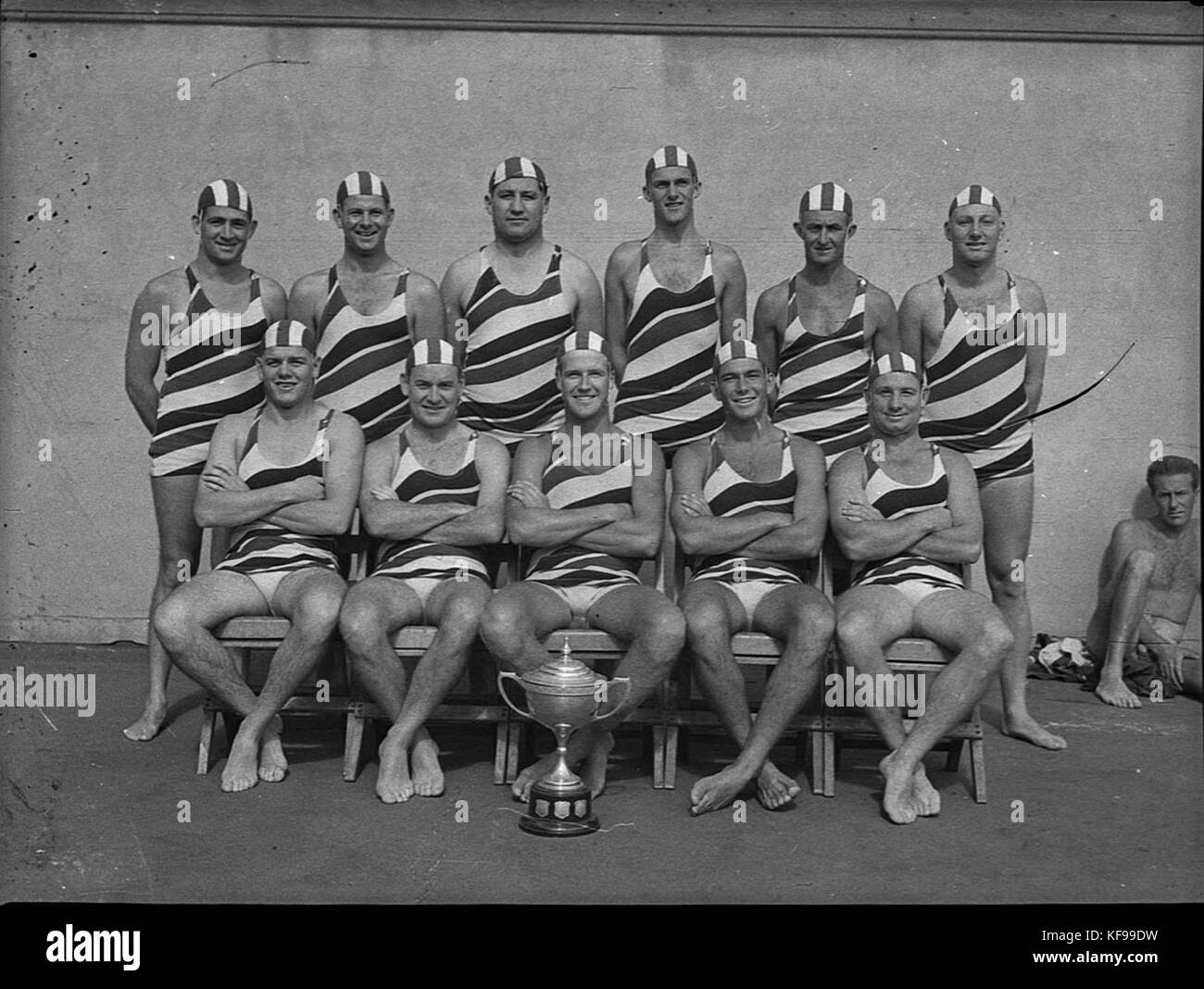 29591 North Bondi Surf Life Saving Team wins NWhitehead Trophy ...