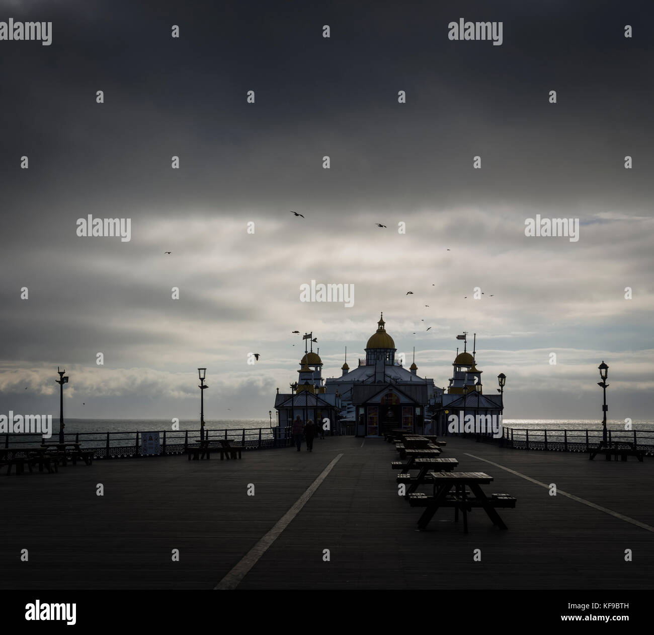 Eastbourne seafront beach promenade pier hi-res stock photography and ...