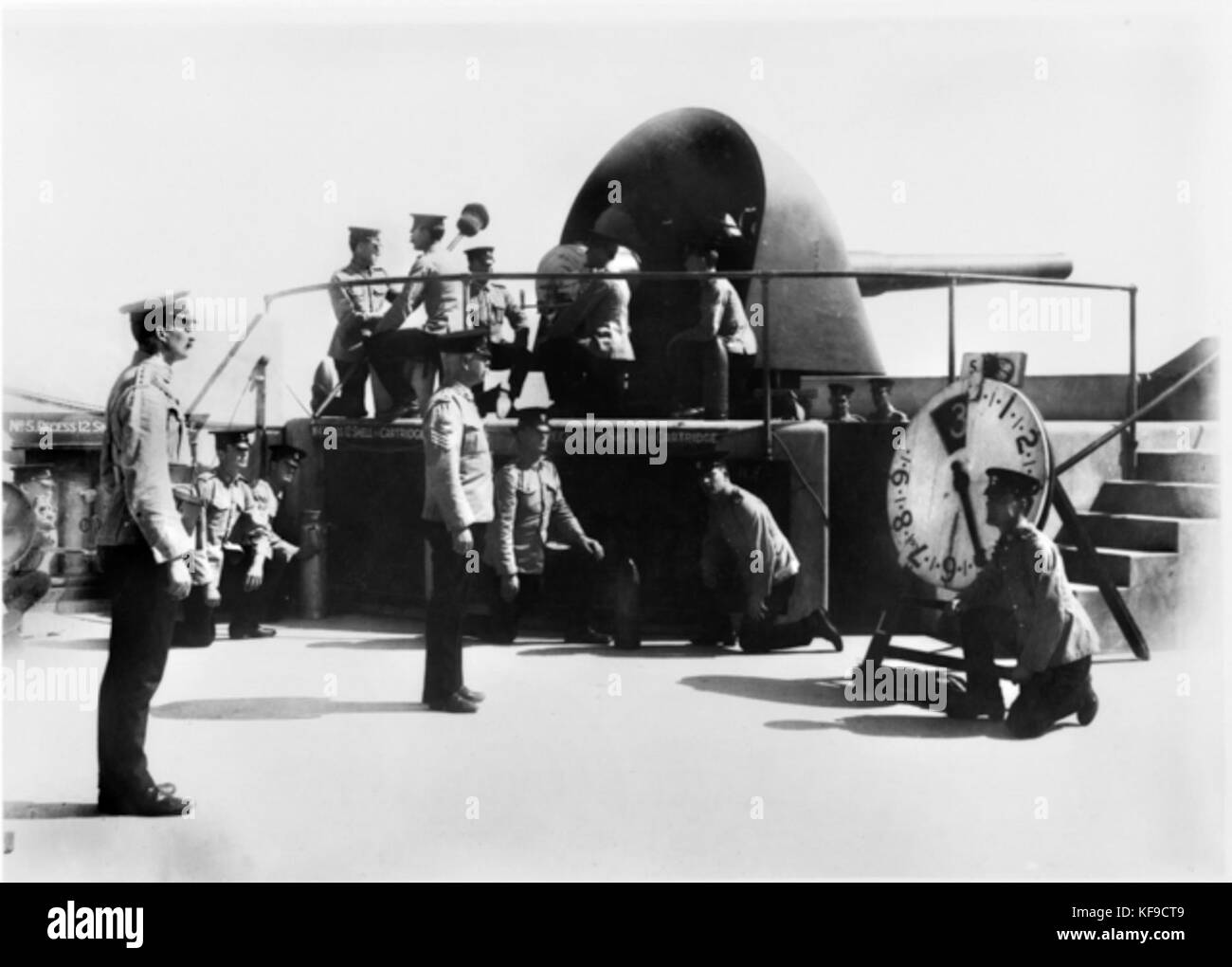 BL 6 inch MK VII gun 5 August 1914 Fort Nepean Stock Photo - Alamy