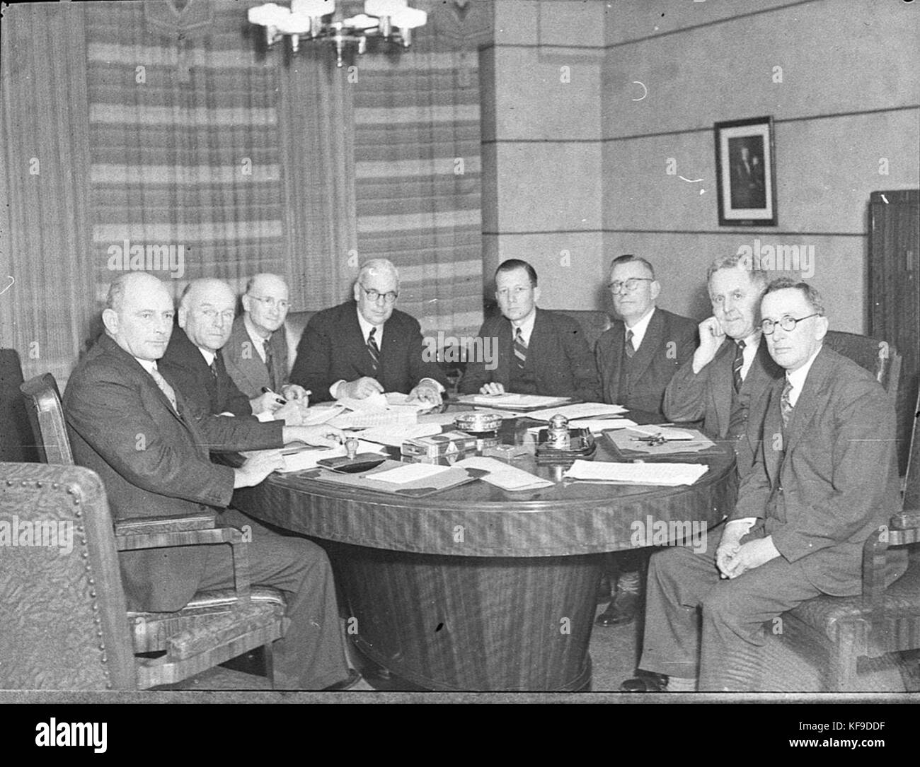 21472 2UW board meeting Stock Photo - Alamy