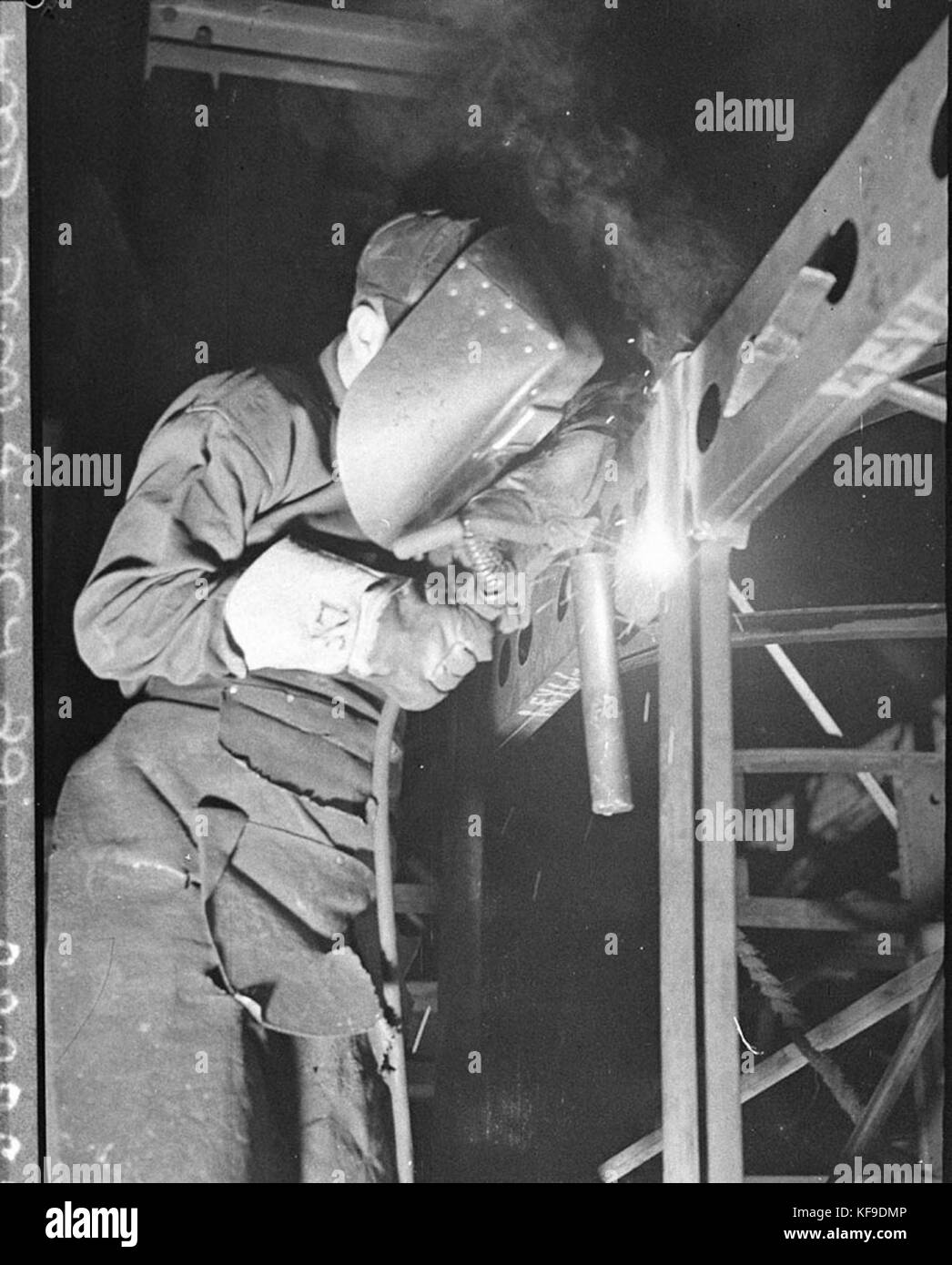 11191 A welder at work building doubledecker bus bodies Stock Photo - Alamy