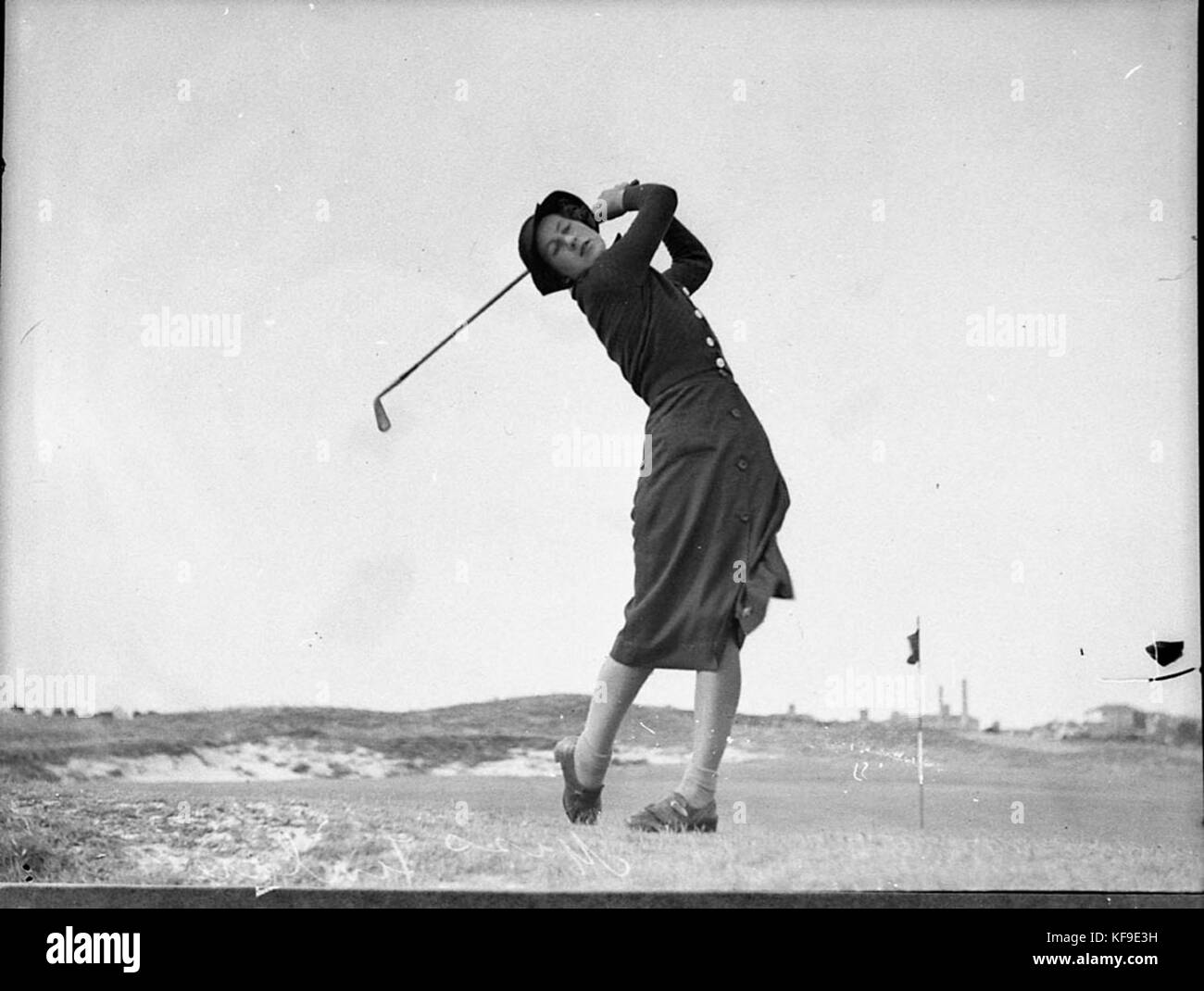 15511 Ascham girls learning at Kensington taken for Golf in Australia ...