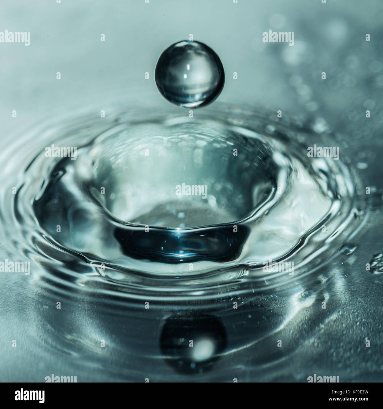 Water drop fall hi-res stock photography and images - Alamy
