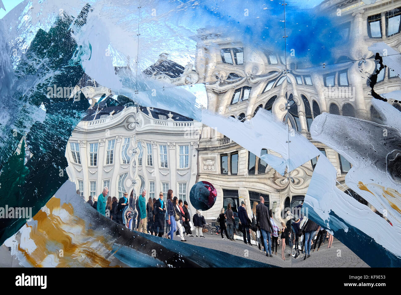 Denmark, Copenhagen, Mirror wave Stock Photo - Alamy