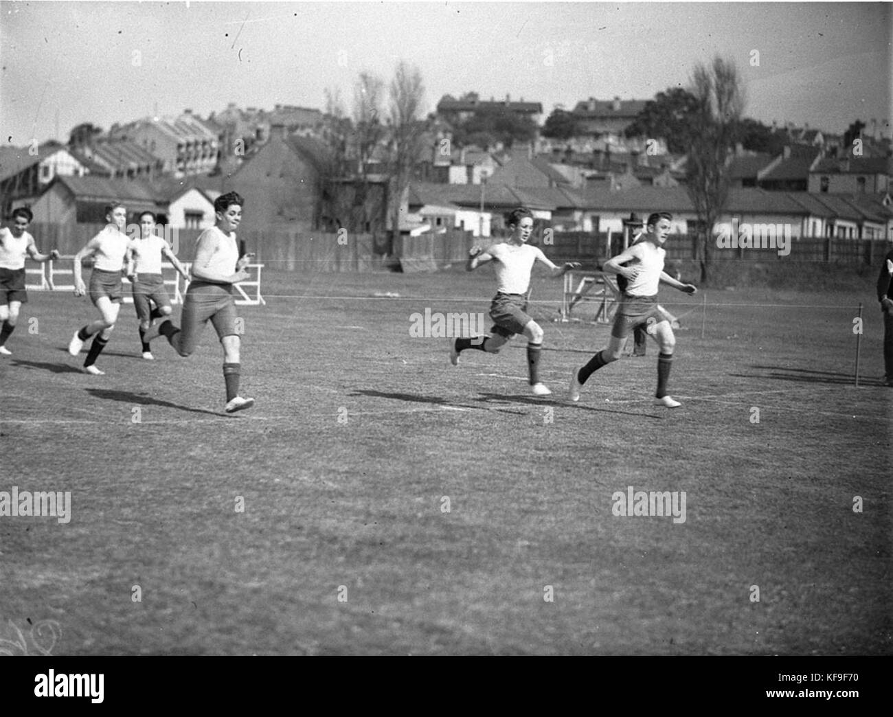 Participants running Black and White Stock Photos & Images - Alamy