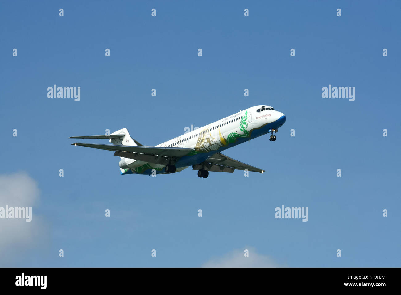 CHIANGMAI, THAILAND - MAY 2 2008: HS-PGR Boeing 717-200 of Siem peap ...