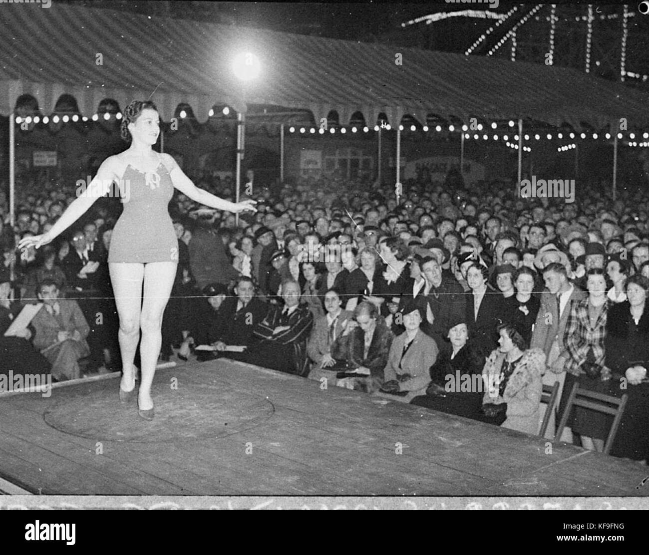 Bathing beauties Black and White Stock Photos & Images - Alamy