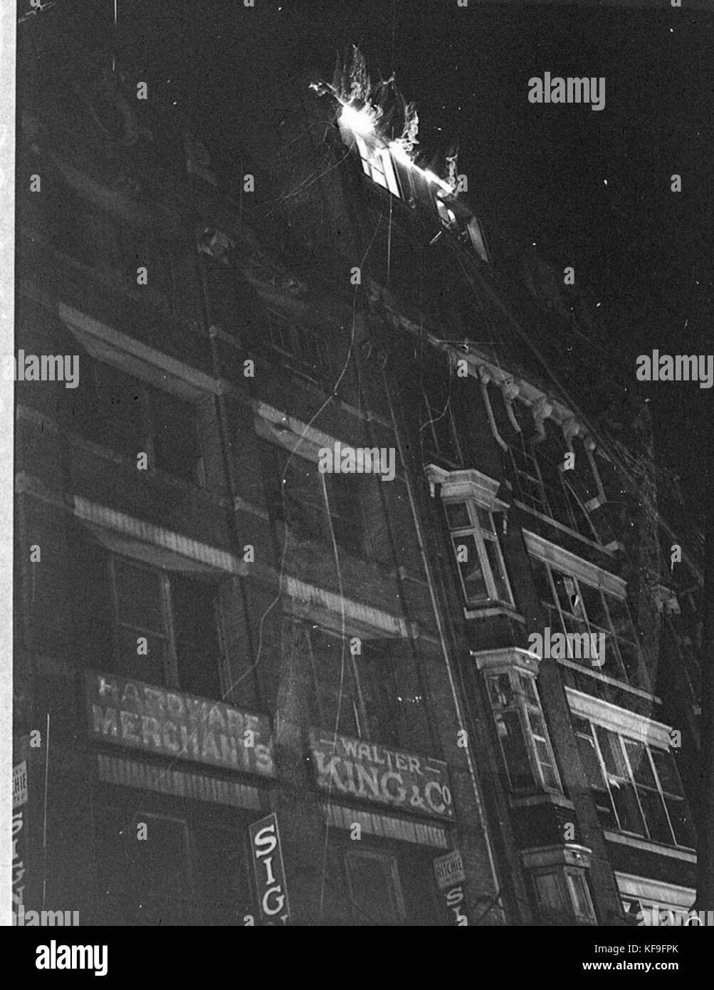 Urban street at night Black and White Stock Photos & Images - Alamy