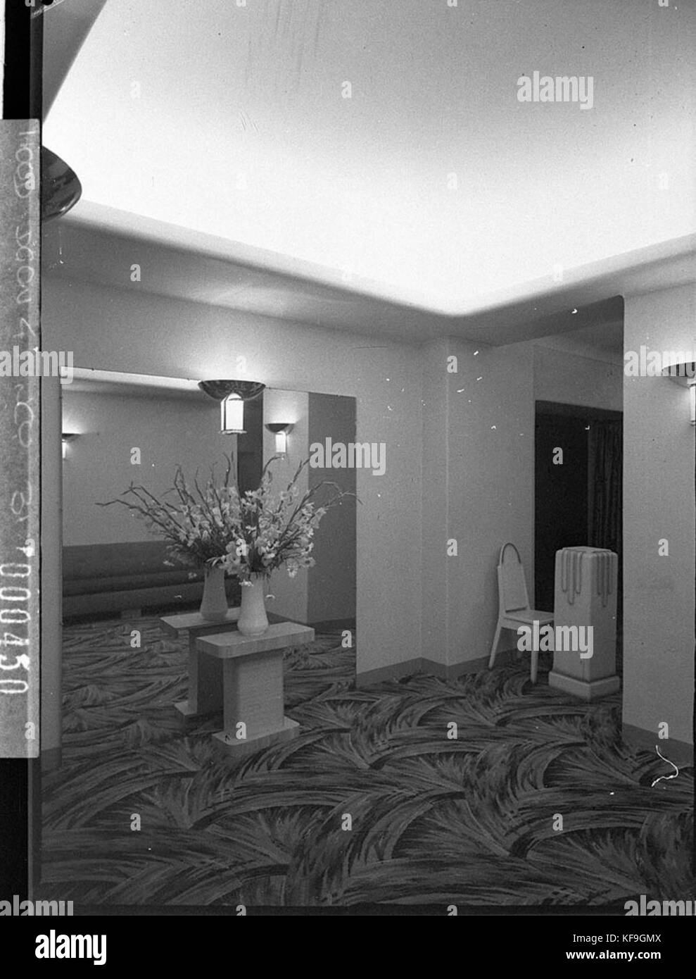 Interior building modern lighting Black and White Stock Photos & Images ...