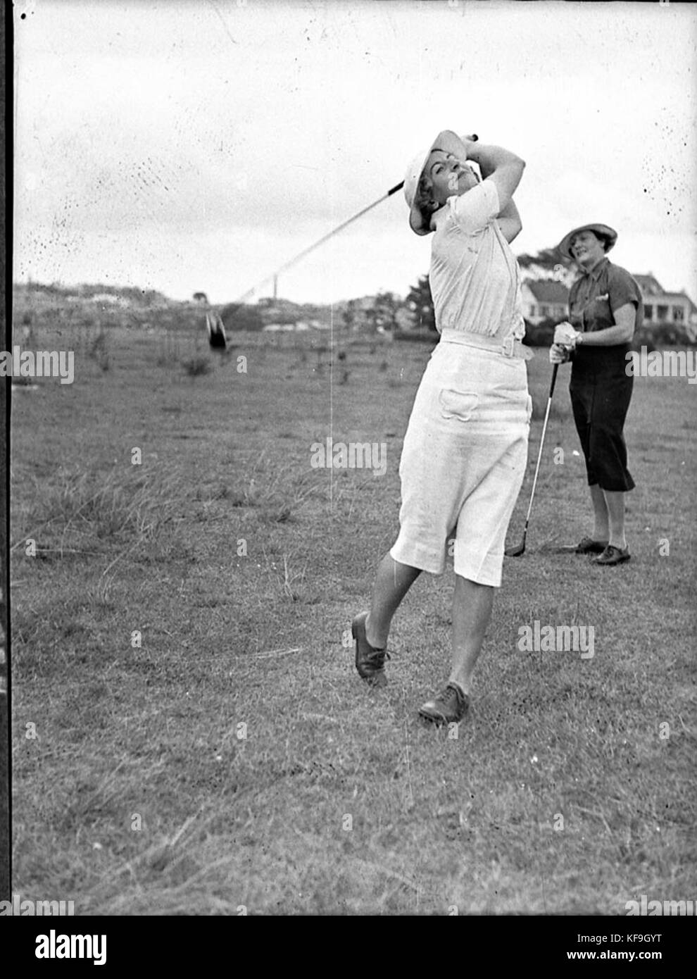 Ladies golf vintage hi-res stock photography and images - Alamy