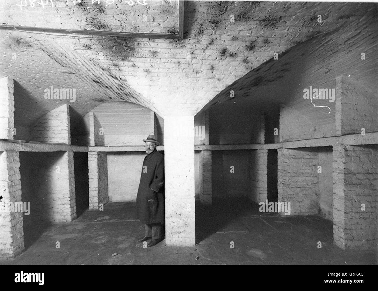 8400 The crypt a bearded man in picture Stock Photo - Alamy