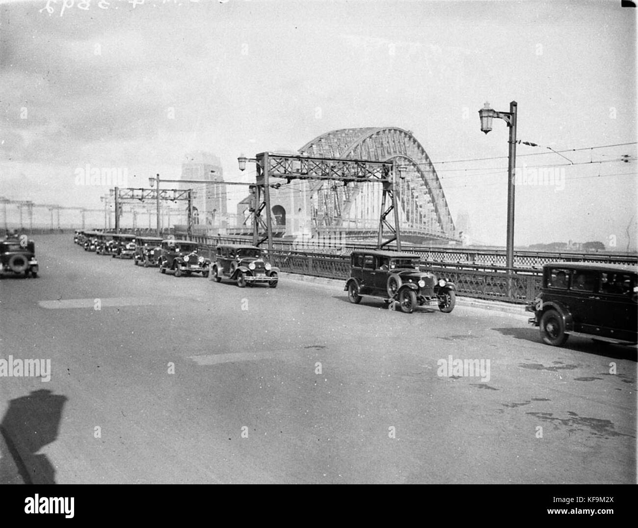 6757 William Holmans cortege Harbour Bridge Stock Photo - Alamy