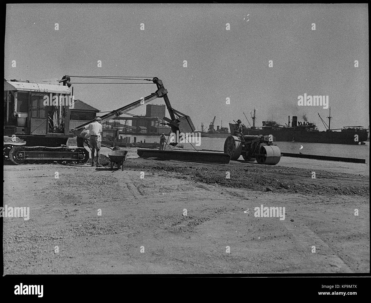 32446 Work on a new wharf Stock Photo - Alamy