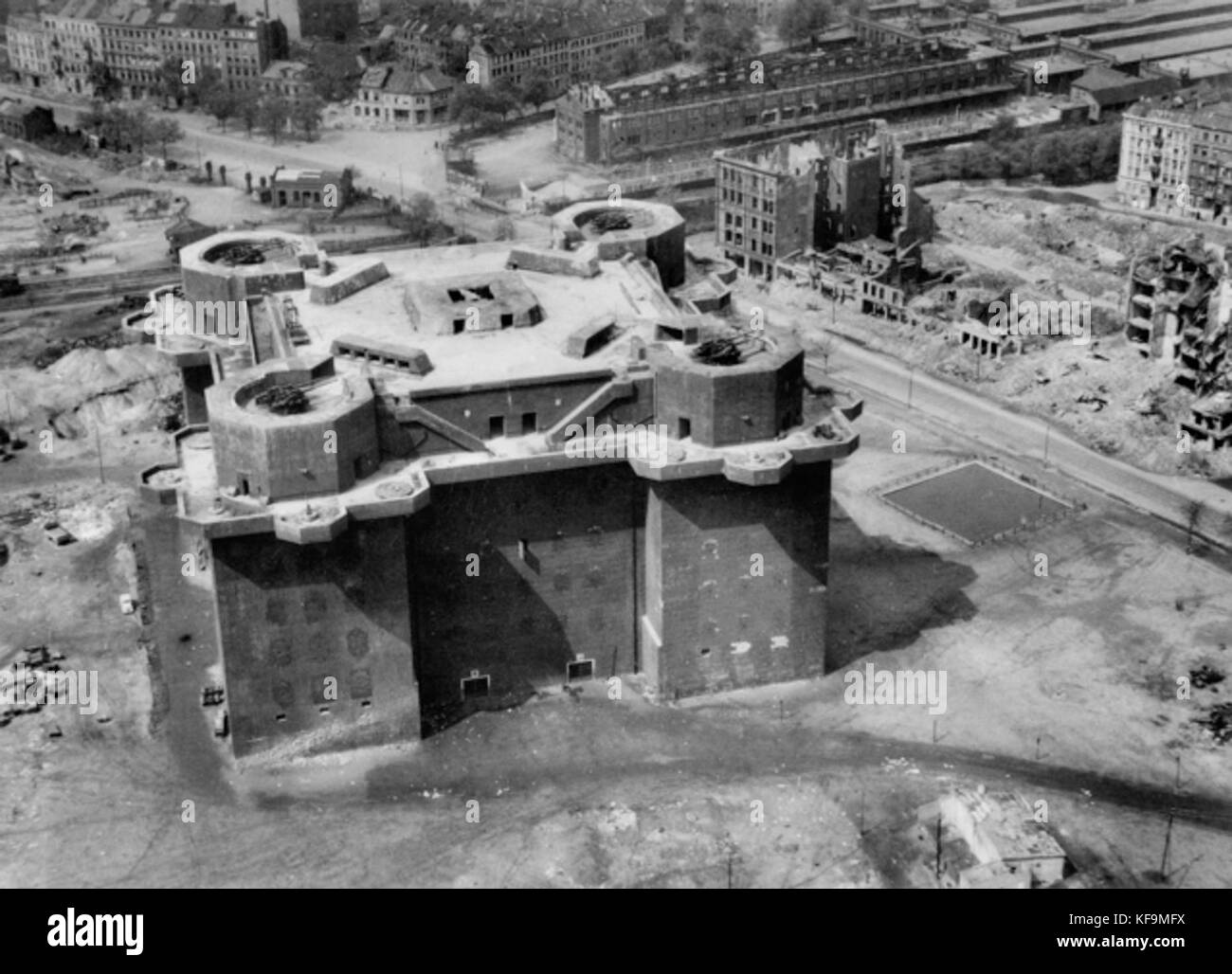 Aerial bombing photo Black and White Stock Photos & Images - Alamy