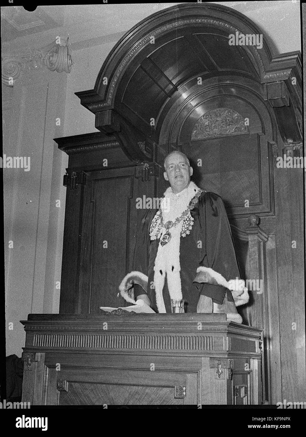 Mayoral voting Black and White Stock Photos & Images - Alamy