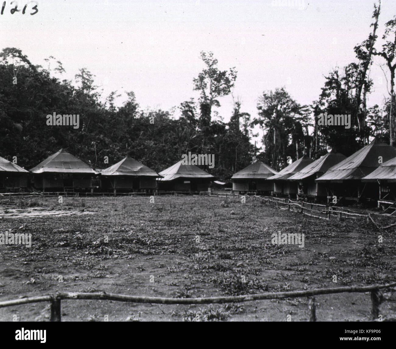 Hospital base hi-res stock photography and images - Alamy