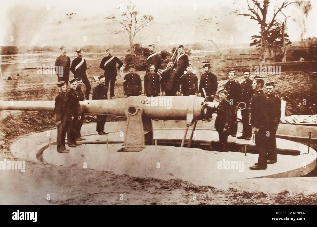 Fort Lytton 6inch Armstrong Disappearing Gun in Firing Position c1900 ...