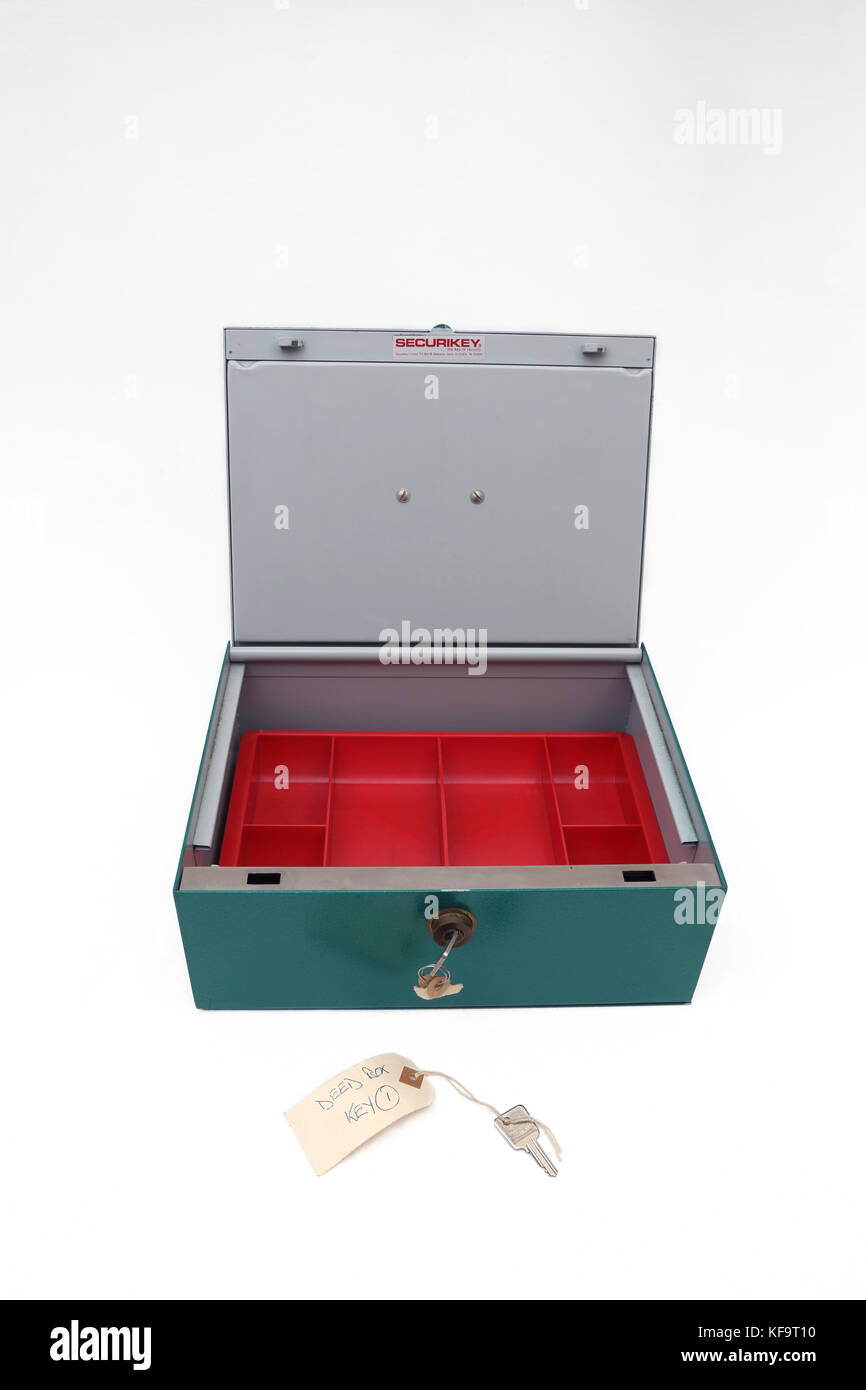 Safe Box And Key Stock Photo - Alamy