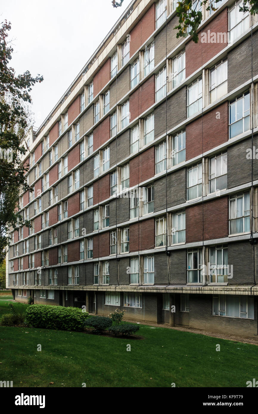 The postwar modernist Hallfield Estate, Bayswater, London, designed by ...