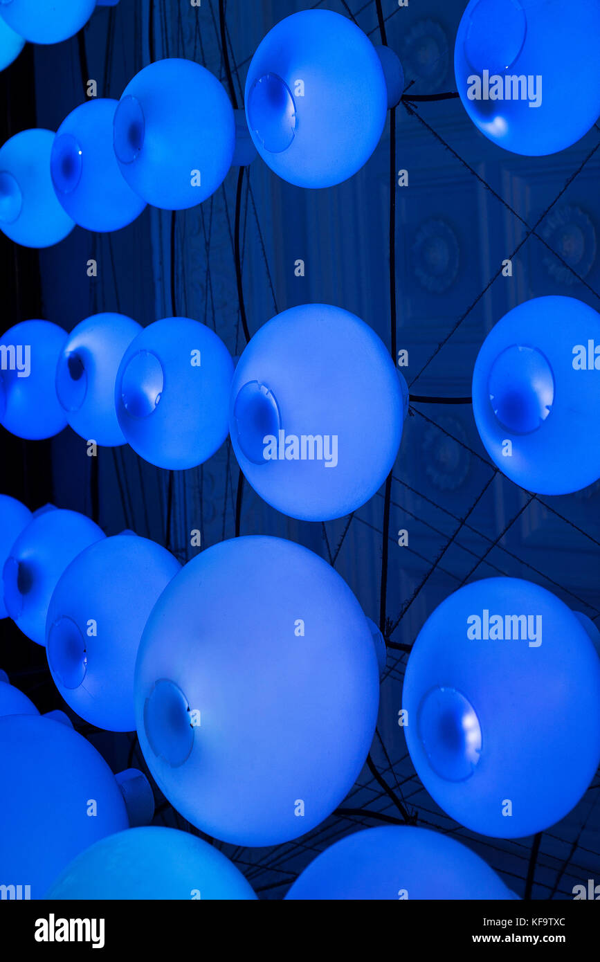 Round lights hi-res stock photography and images - Alamy