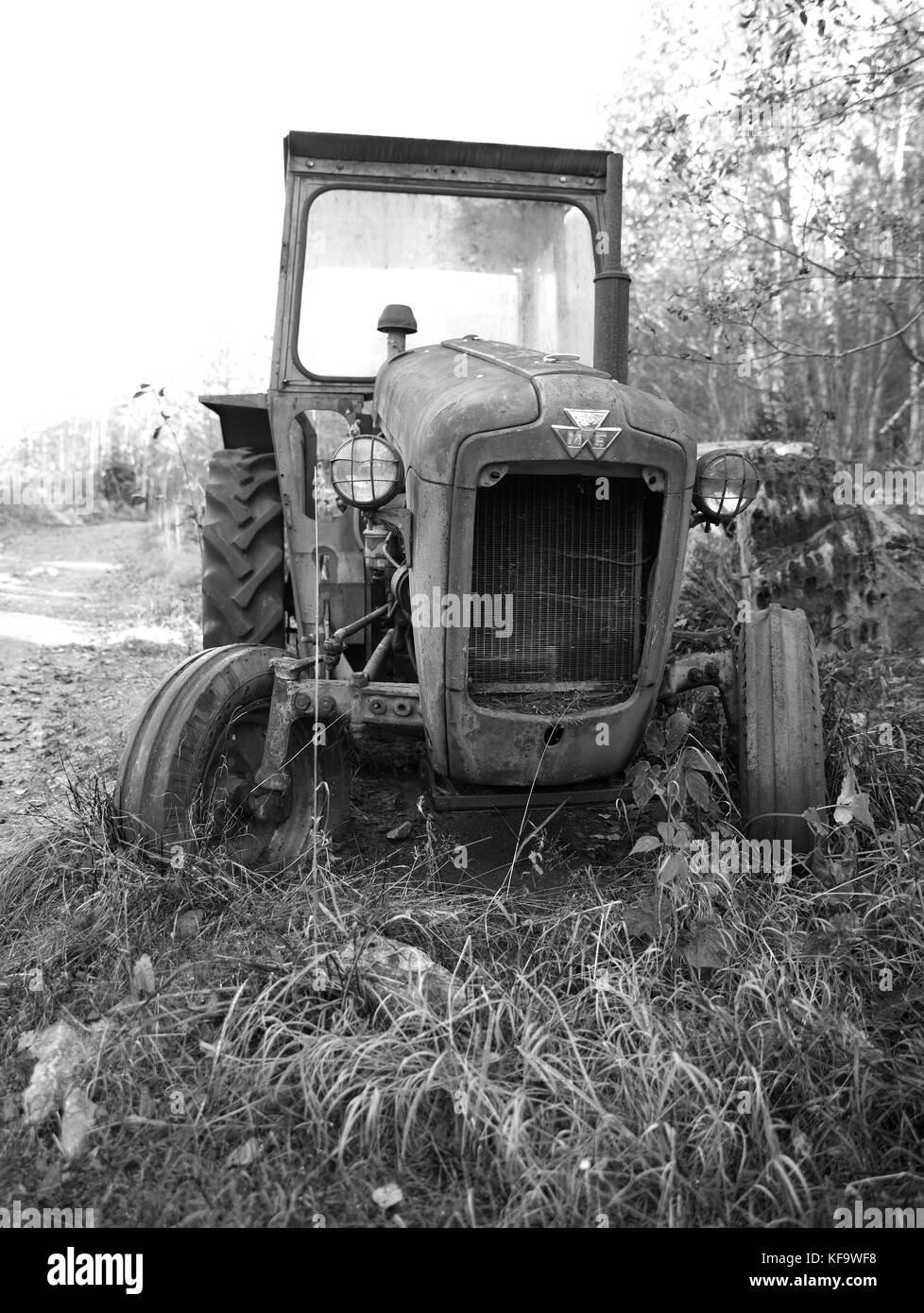 Tractor old tractor Black and White Stock Photos & Images - Alamy