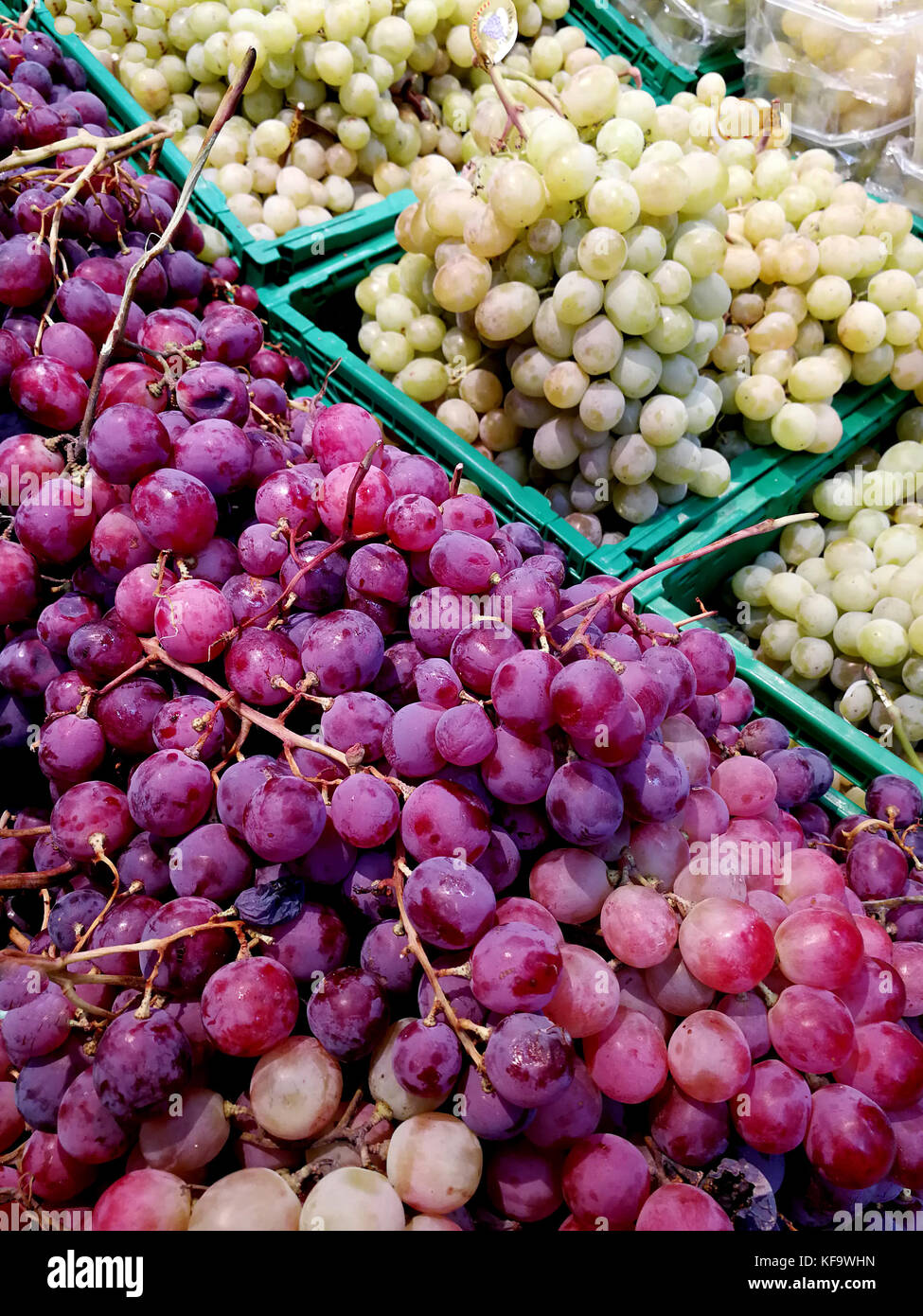 grapes in the market Stock Photo - Alamy