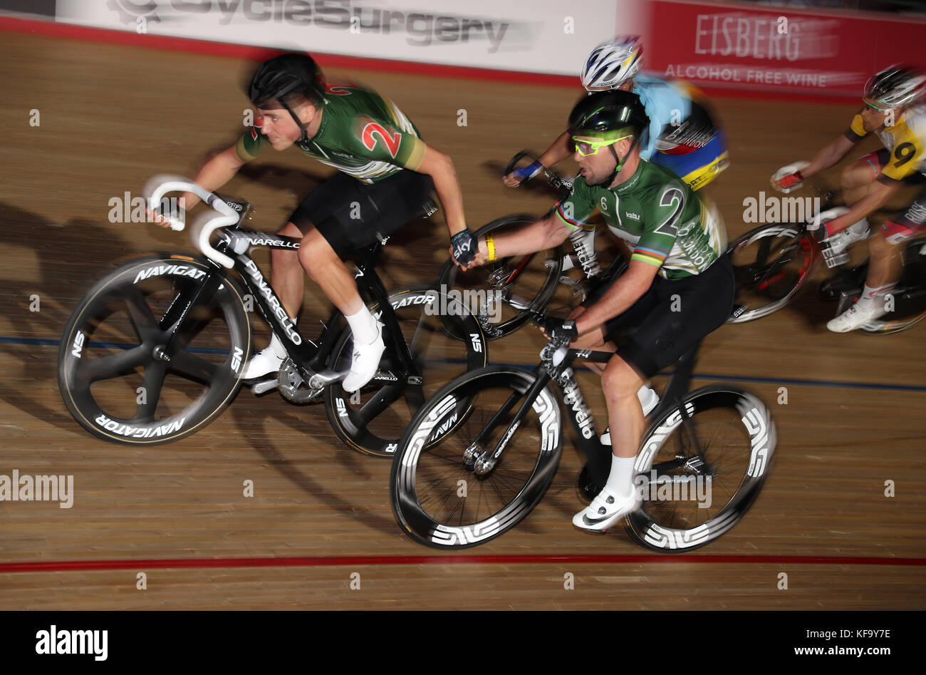 Pete Kennaugh (left) and Mark Cavendish in action in the Men's Team ...