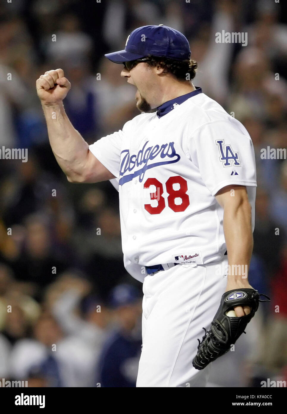Los Angeles Dodgers relief pitcher Eric Gagne pumps his fist after ...