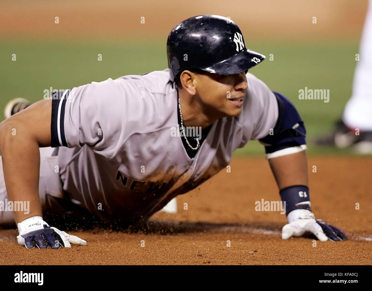 Major league baseball sliding dirt hi-res stock photography and images ...
