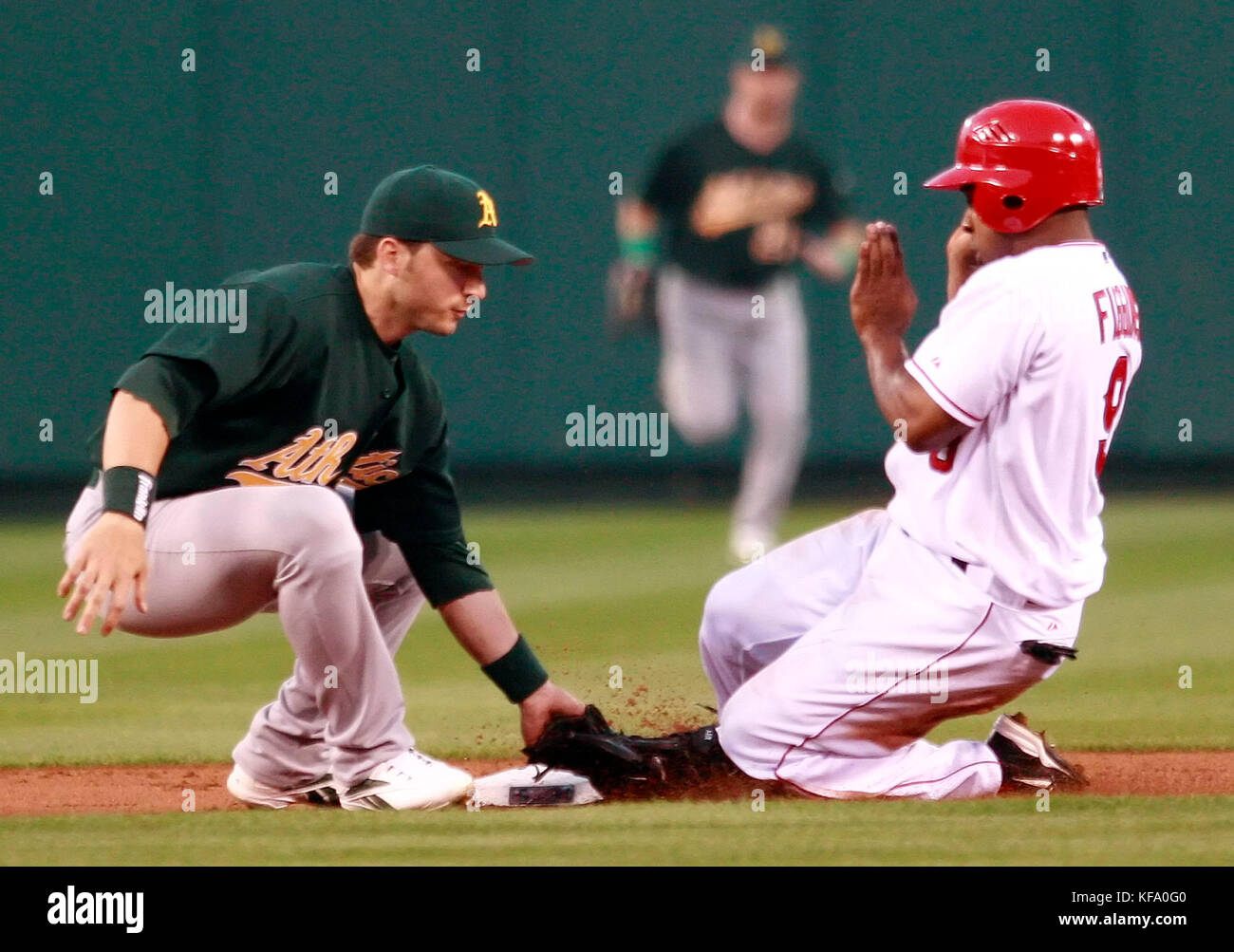 Baseball second baseman hi-res stock photography and images - Alamy