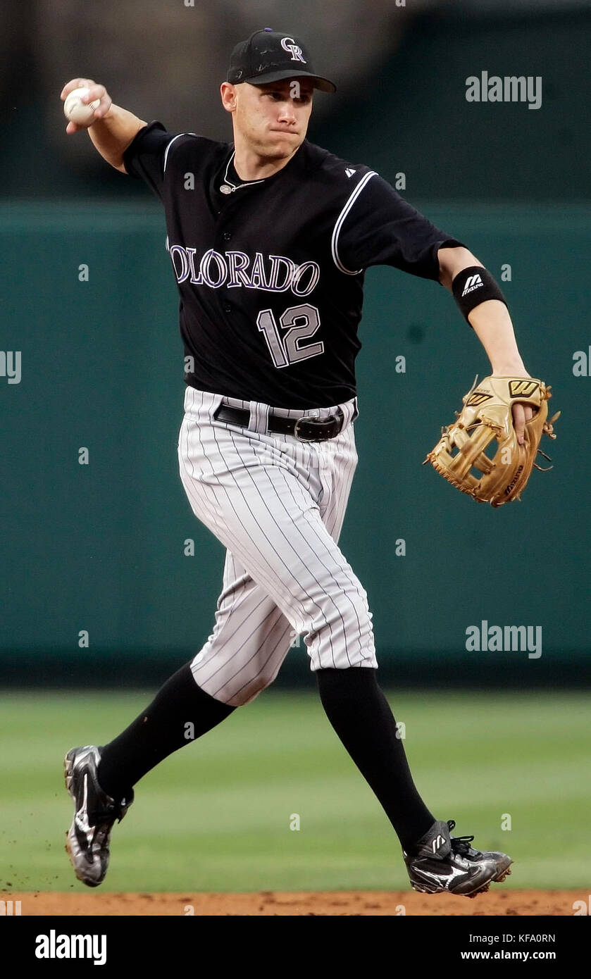 Shortstop throws hi-res stock photography and images - Alamy