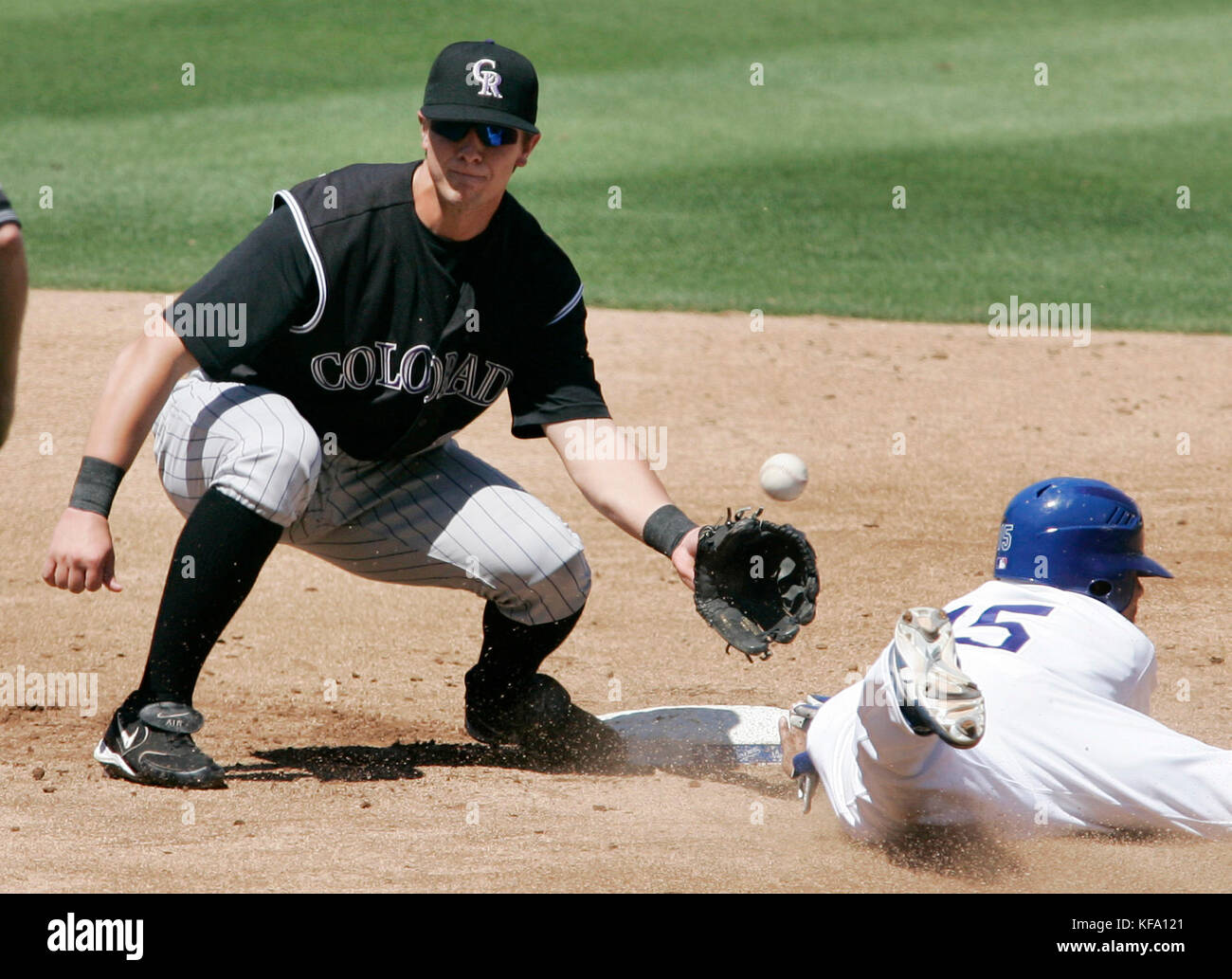 Los Angeles Dodgers' Rafael Furcal, right, steals second base as ...