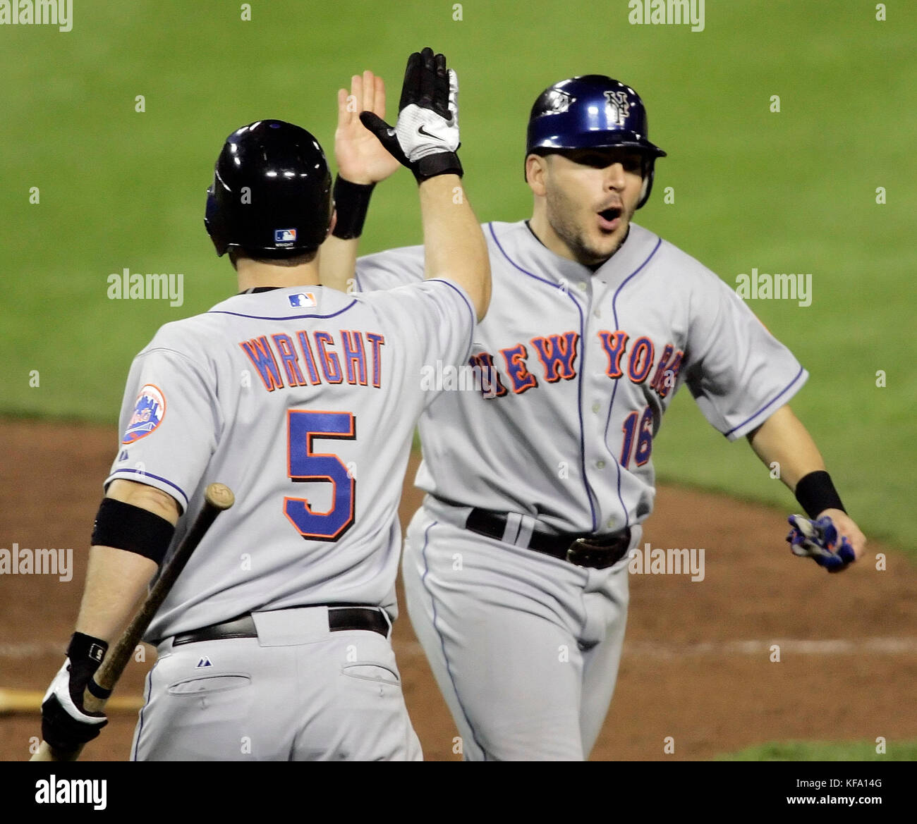 Major league baseball game 2006 hi-res stock photography and images - Alamy