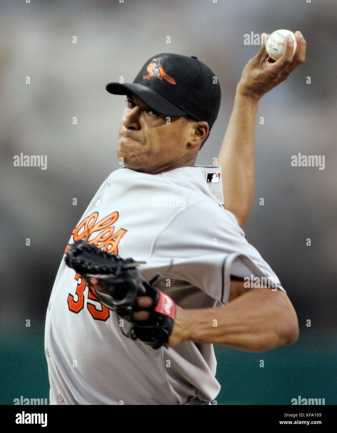 Baltimore Orioles' Daniel Cabrera pitches against the Los Angeles ...