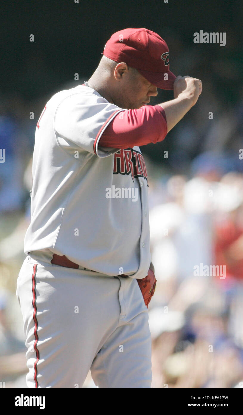 Arizona Diamondbacks pitcher Livan Hernandez adjusts his cap after ...