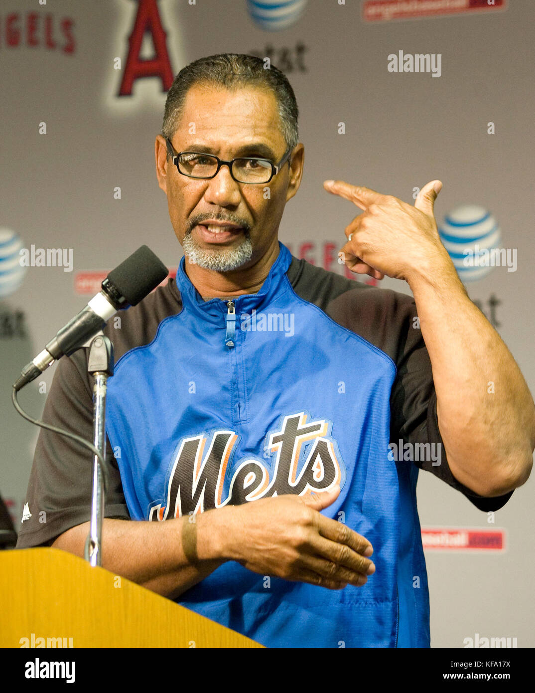 Mets interim manager Jerry Manuel at a press conference at Angels ...