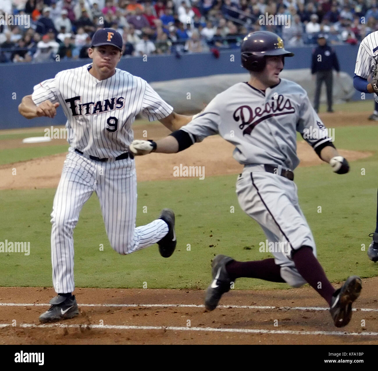 Brett pill hi-res stock photography and images - Alamy