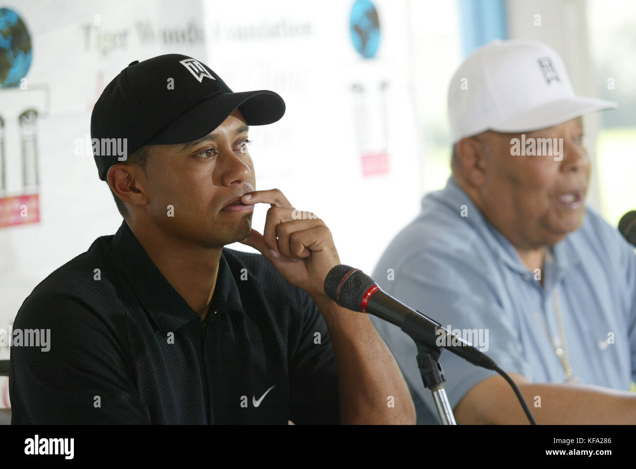 Tiger Woods with his father, Earl Woods, at his proposed Tiger Woods ...