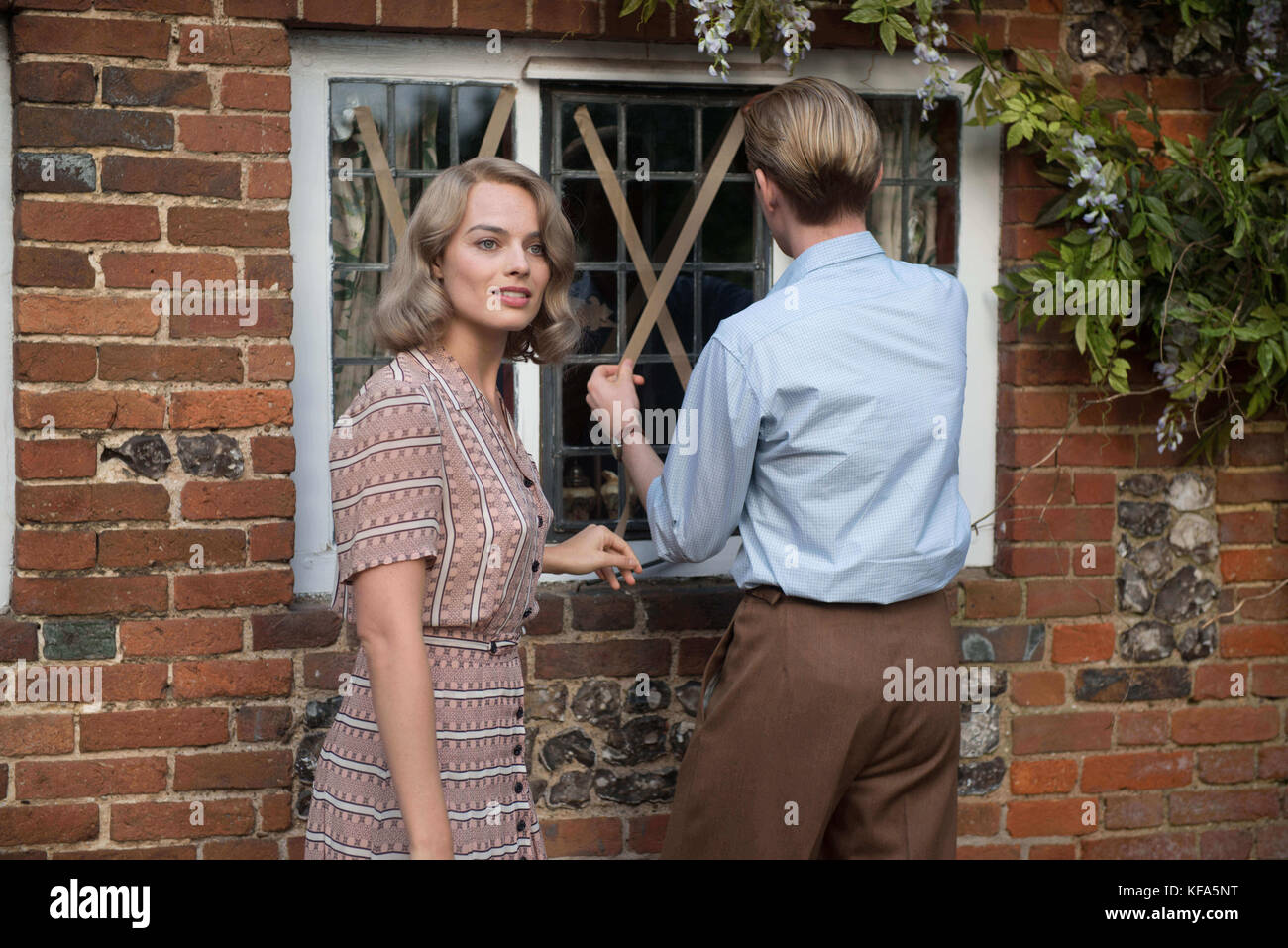 Daphne milne hi-res stock photography and images - Alamy