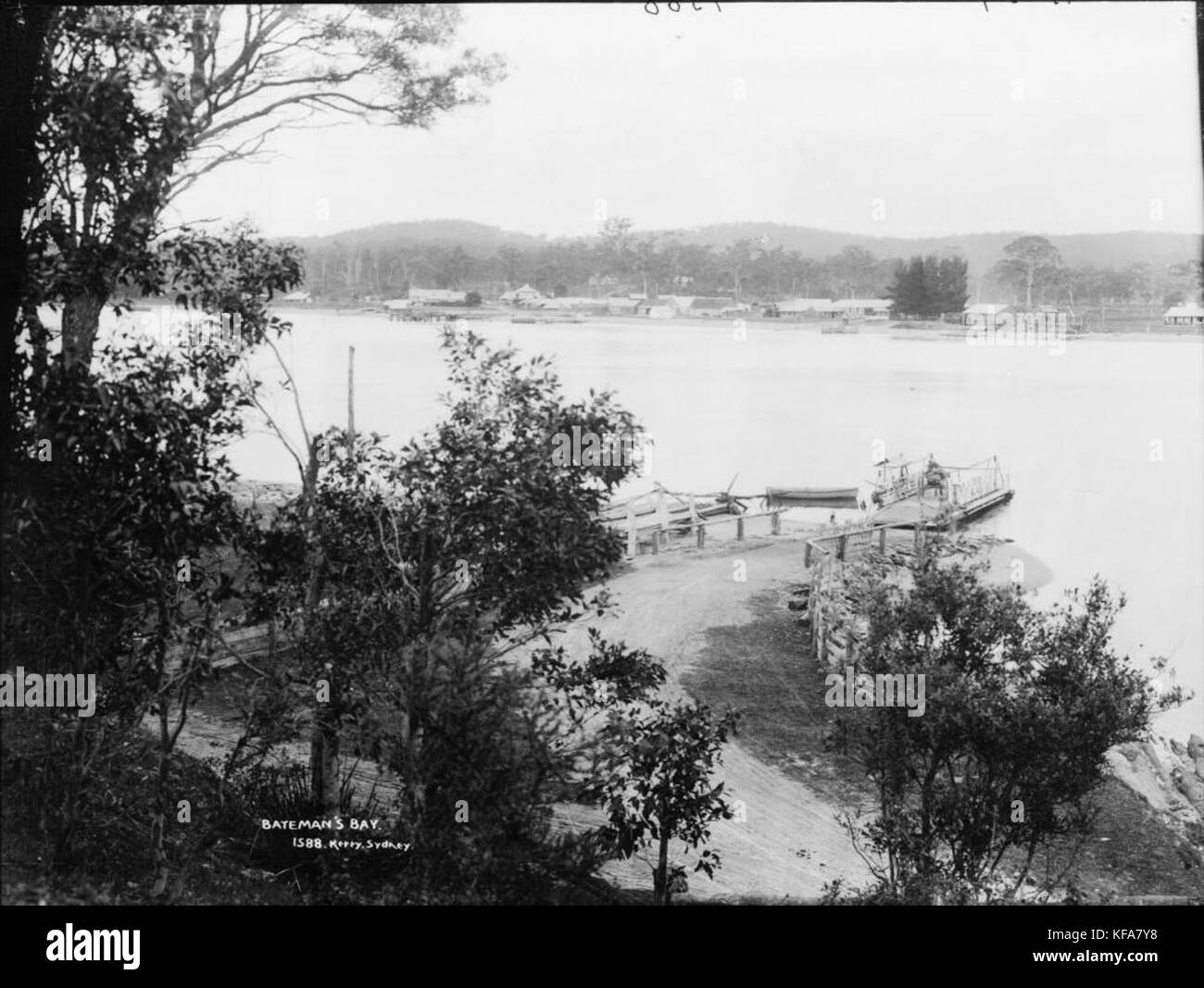 Bay ocean Black and White Stock Photos & Images - Alamy