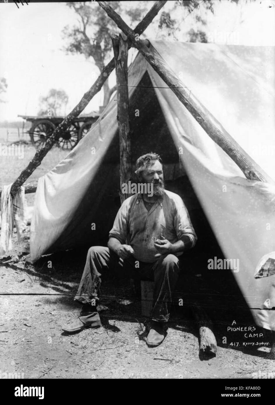 Pioneers life living Black and White Stock Photos & Images - Alamy